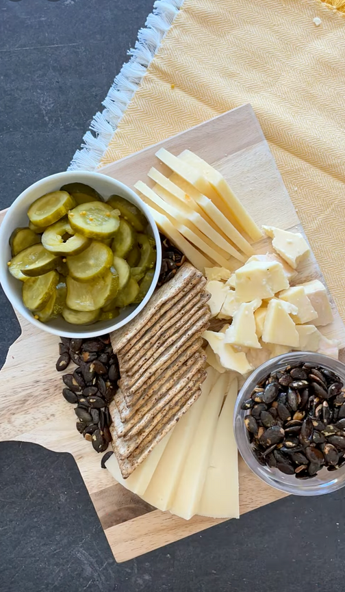 Curdbox - Monthly cheese and pairings subscription box